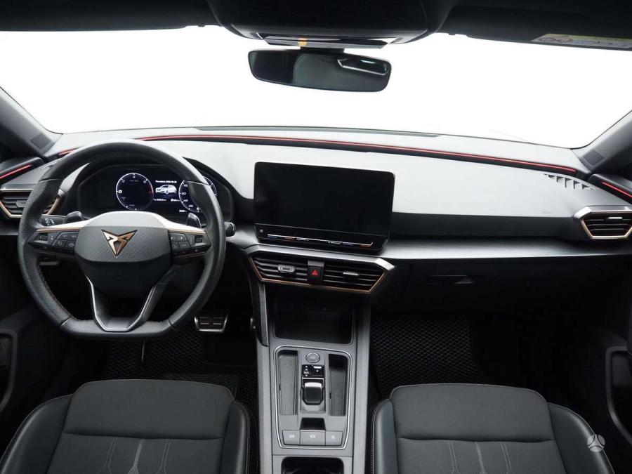Black Cupra Leon 2021 in Vilnius, with an engine capacity of 1.40 L and mileage of 26 thousand km for 22100 €, photo 21 on AUTOMOTO.COM.LV