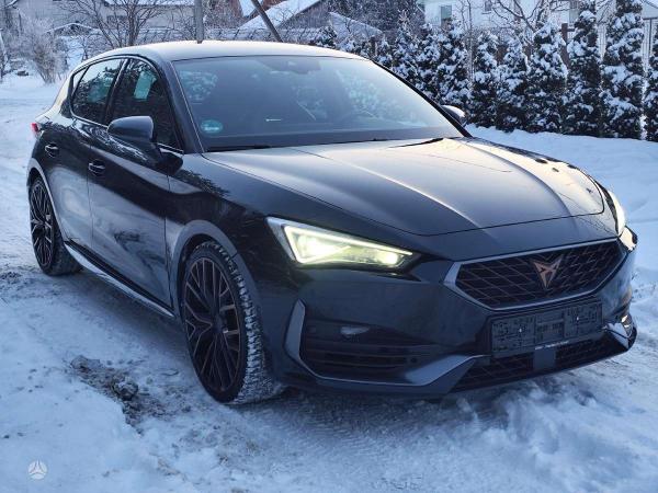 Черный Cupra Leon 2022 в Паневежис, объемом двигателя 1.98 л и пробегом 47 тыс. км за 25600 €, фото 3 на AUTOMOTO.COM.LV