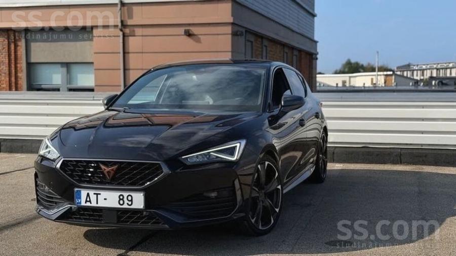 Черный Cupra Leon 2022 в Рига, объемом двигателя 2.00 л и пробегом 45 тыс. км за 23900 €, фото 8 на AUTOMOTO.COM.LV
