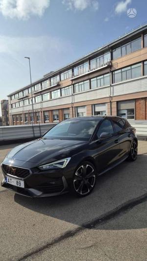 Черный Cupra Leon 2022 в Рига, объемом двигателя 1.98 л и пробегом 45 тыс. км за 22900 €, фото 3 на AUTOMOTO.COM.LV
