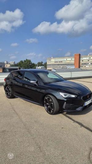 Черный Cupra Leon 2022 в Рига, объемом двигателя 1.98 л и пробегом 45 тыс. км за 22900 €, фото 5 на AUTOMOTO.COM.LV