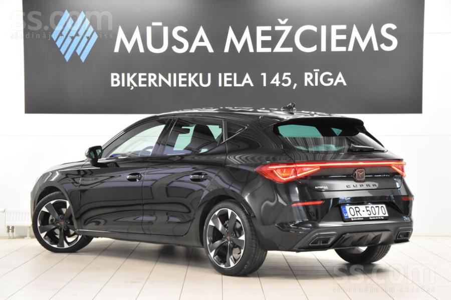 Melns Cupra Leon 2023 Rīga, ar dzinēja tilpumu 1.50 L un nobraukumu 28 tūkst. km par 20990 €, foto 9 vietnē AUTOMOTO.COM.LV