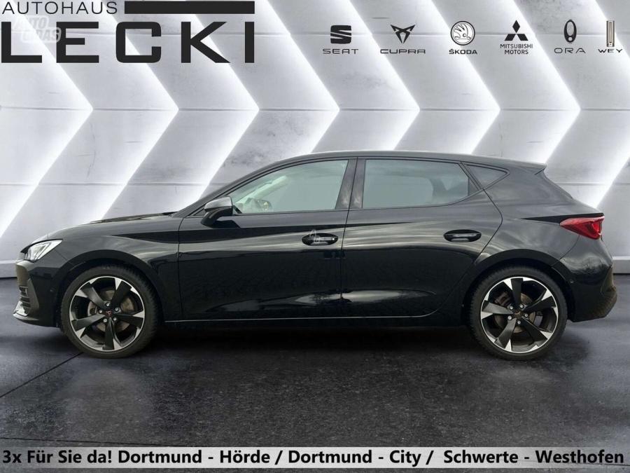 Black Cupra Leon 2024 in Kaunas, with an engine capacity of 1.50 L and mileage of 28 thousand km for 28467 €, photo 7 on AUTOMOTO.COM.LV