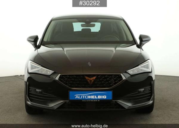 Black Cupra Leon 2024 in Kaunas, with an engine capacity of 1.50 L and mileage of 12 thousand km for 27437 €, photo 7 on AUTOMOTO.COM.LV