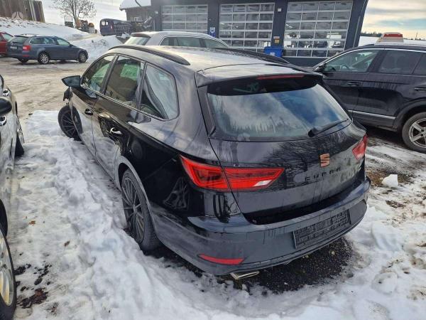 Black Cupra Leon 2020 in Taurage, with an engine capacity of 2.00 L and mileage of 80 thousand km for 13200 €, photo 2 on AUTOMOTO.COM.LV