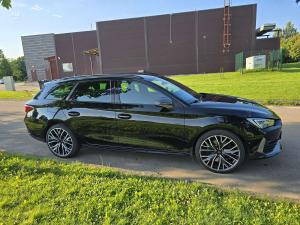 Черный Cupra Leon 2020 в Мажейкяй, объемом двигателя 1.40 л и пробегом 109 тыс. км за 18000 €, фото 3 на AUTOMOTO.COM.LV