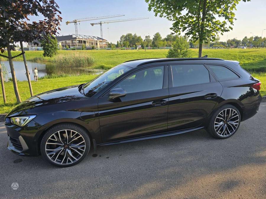 Черный Cupra Leon 2020 в Мажейкяй, объемом двигателя 1.40 л и пробегом 109 тыс. км за 18000 €, фото 8 на AUTOMOTO.COM.LV