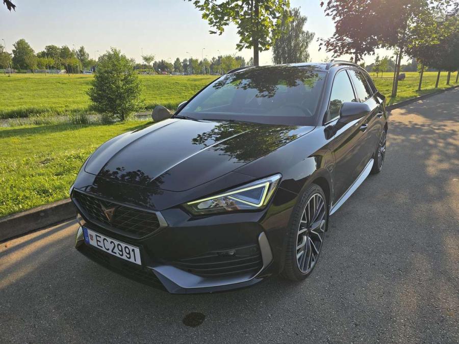 Черный Cupra Leon 2020 в Мажейкяй, объемом двигателя 1.40 л и пробегом 109 тыс. км за 18000 €, фото 9 на AUTOMOTO.COM.LV