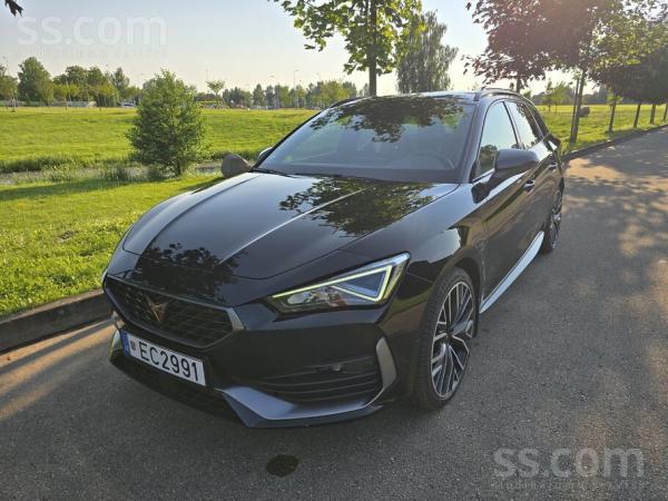 Black Cupra Leon 2020 in Telschi, with an engine capacity of 1.40 L and mileage of 109 thousand km for 17500 €, photo 2 on AUTOMOTO.COM.LV