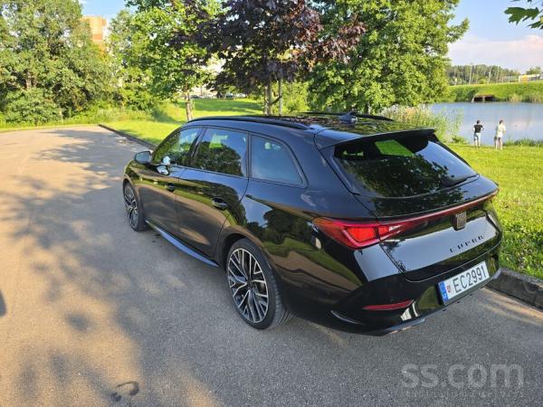 Black Cupra Leon 2020 in Telschi, with an engine capacity of 1.40 L and mileage of 109 thousand km for 17500 €, photo 5 on AUTOMOTO.COM.LV