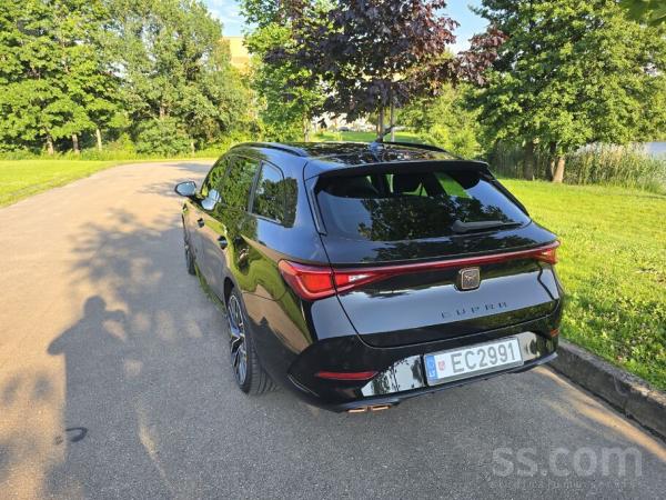 Black Cupra Leon 2020 in Telschi, with an engine capacity of 1.40 L and mileage of 109 thousand km for 17500 €, photo 6 on AUTOMOTO.COM.LV