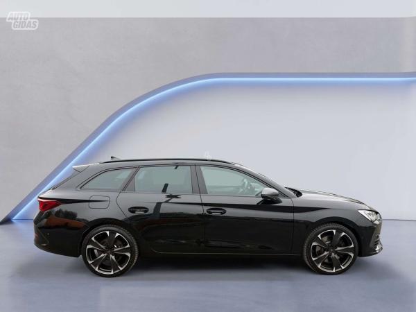 Черный Cupra Leon 2022 в Каунас, объемом двигателя 1.40 л и пробегом 57 тыс. км за 25836 €, фото 6 на AUTOMOTO.COM.LV