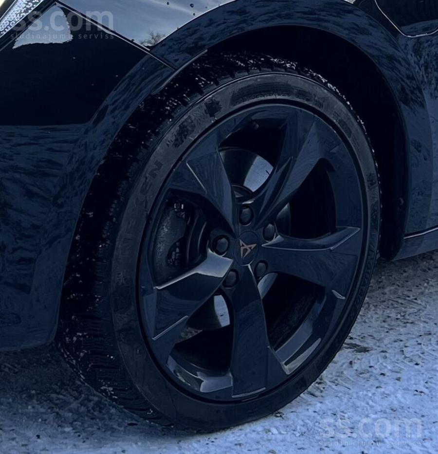 Black Cupra Leon 2022 in Riga, with an engine capacity of 1.40 L and mileage of 138 thousand km for 20990 €, photo 17 on AUTOMOTO.COM.LV