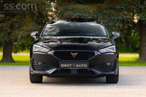 Black Cupra Leon 2022 in Jelgava, with an engine capacity of 1.40 L and mileage of 0 thousand km for 21000 €, photo 2 on AUTOMOTO.COM.LV