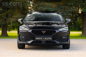 Black Cupra Leon 2022 in Jelgava, with an engine capacity of 1.40 L and mileage of 0 thousand km for 21000 €, photo 3 on AUTOMOTO.COM.LV