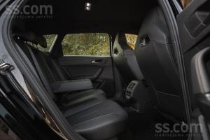 Black Cupra Leon 2022 in Jelgava, with an engine capacity of 1.40 L and mileage of 0 thousand km for 21000 €, photo 12 on AUTOMOTO.COM.LV