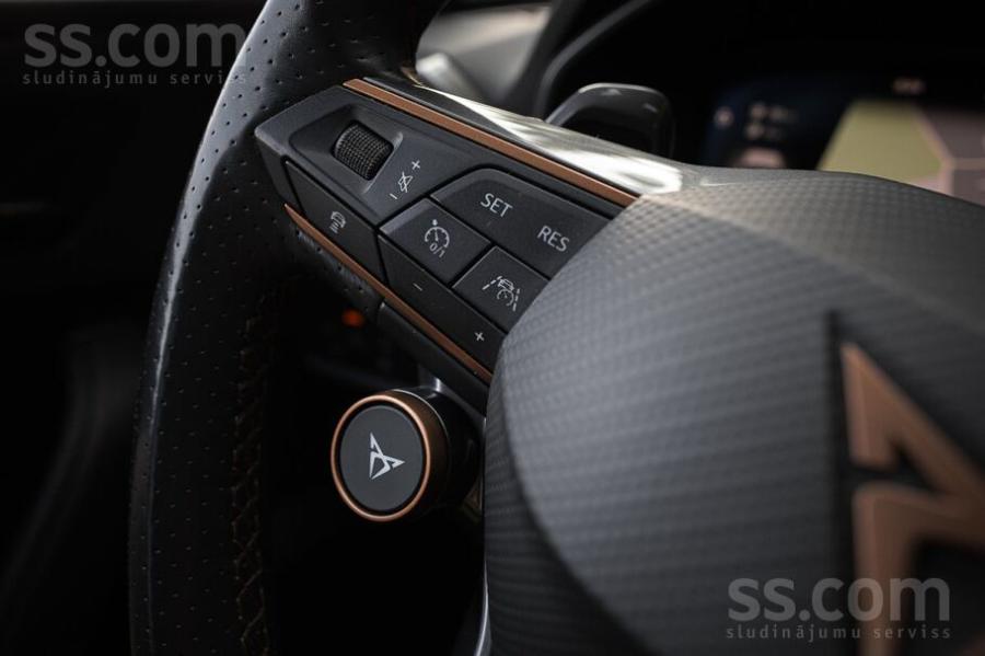 Black Cupra Leon 2022 in Jelgava, with an engine capacity of 1.40 L and mileage of 0 thousand km for 21000 €, photo 22 on AUTOMOTO.COM.LV