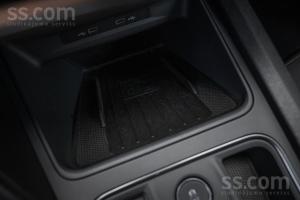 Black Cupra Leon 2022 in Jelgava, with an engine capacity of 1.40 L and mileage of 0 thousand km for 21000 €, photo 23 on AUTOMOTO.COM.LV