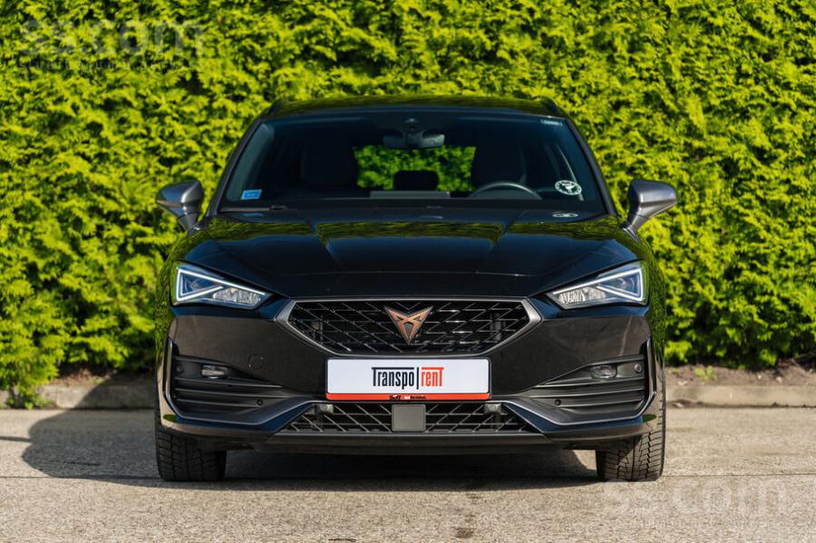 Black Cupra Leon 2023 in Riga, with an engine capacity of 1.50 L and mileage of 73 thousand km for 21950 €, photo 3 on AUTOMOTO.COM.LV