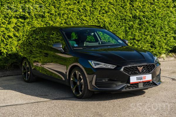 Черный Cupra Leon 2023 в Рига, объемом двигателя 1.50 л и пробегом 73 тыс. км за 21950 €, фото 3 на AUTOMOTO.COM.LV