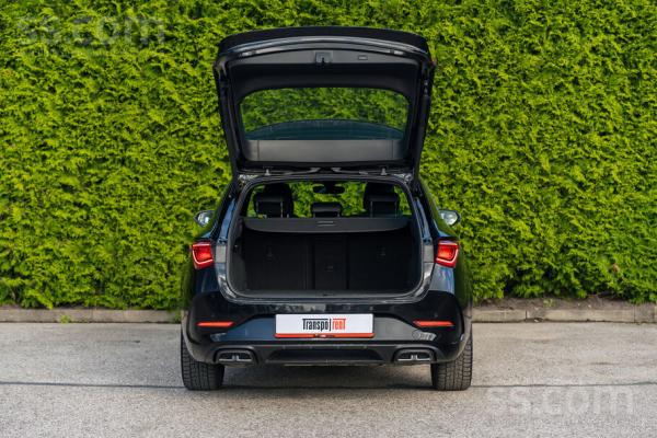 Черный Cupra Leon 2023 в Рига, объемом двигателя 1.50 л и пробегом 73 тыс. км за 21950 €, фото 7 на AUTOMOTO.COM.LV