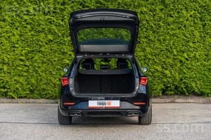 Black Cupra Leon 2023 in Riga, with an engine capacity of 1.50 L and mileage of 73 thousand km for 21950 €, photo 8 on AUTOMOTO.COM.LV