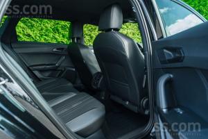 Black Cupra Leon 2023 in Riga, with an engine capacity of 1.50 L and mileage of 73 thousand km for 21950 €, photo 15 on AUTOMOTO.COM.LV