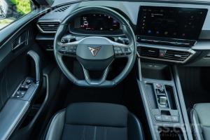 Black Cupra Leon 2023 in Riga, with an engine capacity of 1.50 L and mileage of 73 thousand km for 21950 €, photo 17 on AUTOMOTO.COM.LV