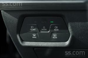 Black Cupra Leon 2023 in Riga, with an engine capacity of 1.50 L and mileage of 73 thousand km for 21950 €, photo 30 on AUTOMOTO.COM.LV