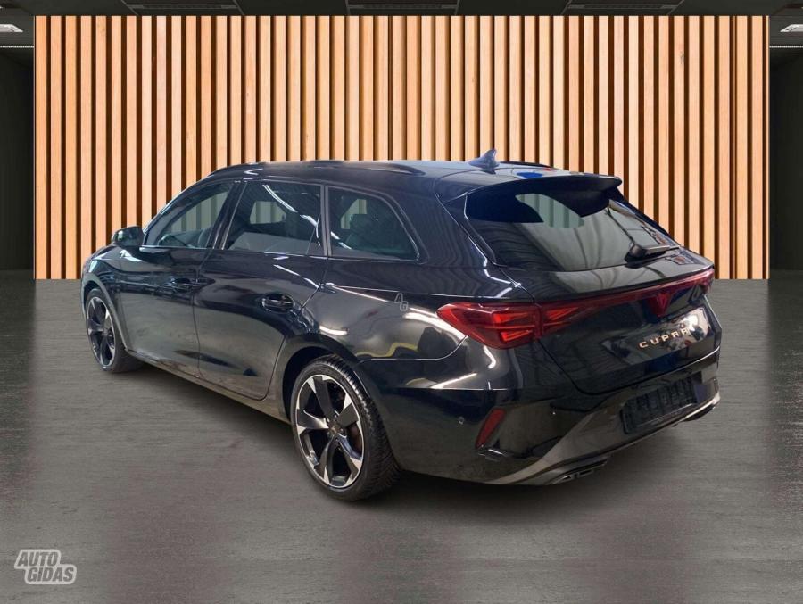 Melns Cupra Leon 2024 Kauņa, ar dzinēja tilpumu 1.50 L un nobraukumu 17 tūkst. km par 30619 €, foto 6 vietnē AUTOMOTO.COM.LV