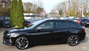 Black Cupra Leon 2024 in Kaunas, with an engine capacity of 1.40 L and mileage of 16 thousand km for 29085 €, photo 6 on AUTOMOTO.COM.LV