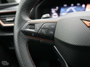 Melns Cupra Leon 2024 Kauņa, ar dzinēja tilpumu 1.50 L un nobraukumu 54 tūkst. km par 27658 €, foto 12 vietnē AUTOMOTO.COM.LV