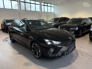 Черный Cupra Leon 2024 в Каунас, объемом двигателя 1.50 л и пробегом 22 тыс. км за 30076 €, фото 3 на AUTOMOTO.COM.LV