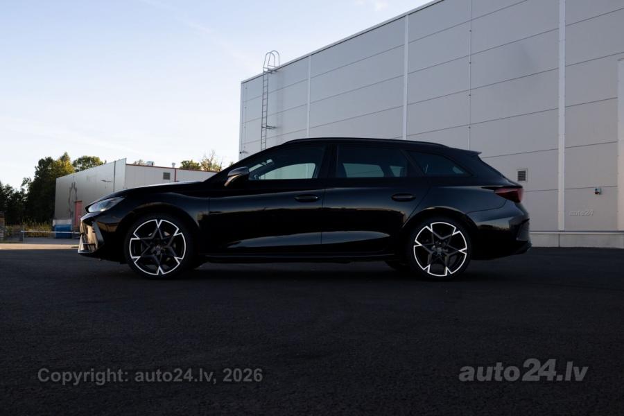 Черный Cupra Leon 2024 в Таллин, объемом двигателя 1.50 л и пробегом 51 тыс. км за 31499 €, фото 3 на AUTOMOTO.COM.LV