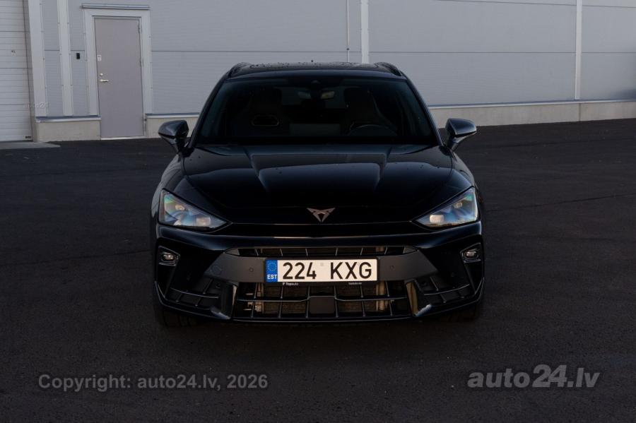 Черный Cupra Leon 2024 в Таллин, объемом двигателя 1.50 л и пробегом 51 тыс. км за 31499 €, фото 12 на AUTOMOTO.COM.LV