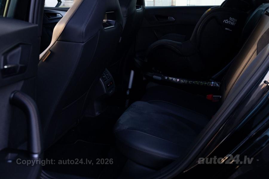 Черный Cupra Leon 2024 в Таллин, объемом двигателя 1.50 л и пробегом 51 тыс. км за 31499 €, фото 16 на AUTOMOTO.COM.LV