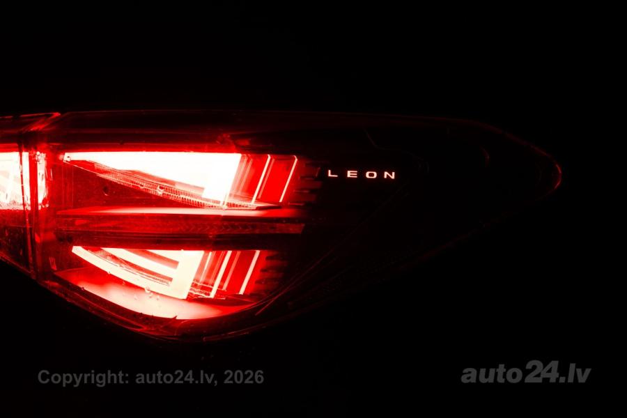 Черный Cupra Leon 2024 в Таллин, объемом двигателя 1.50 л и пробегом 51 тыс. км за 31499 €, фото 24 на AUTOMOTO.COM.LV