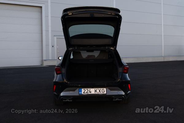 Melns Cupra Leon 2024 Tallina, ar dzinēja tilpumu 1.50 L un nobraukumu 51 tūkst. km par 31499 €, foto 6 vietnē AUTOMOTO.COM.LV