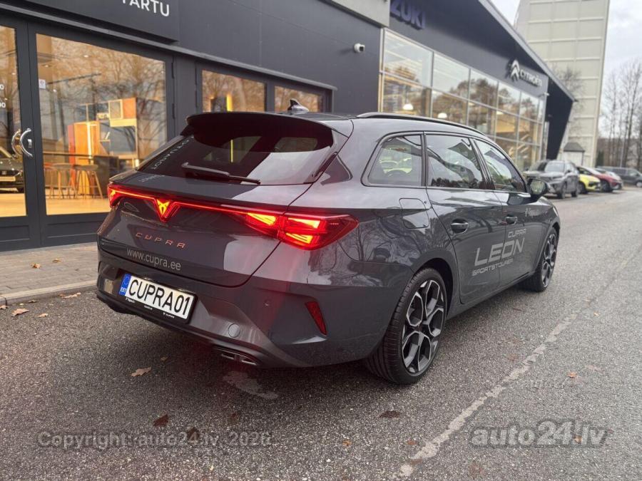 Zils Cupra Leon 2025 Tartu, ar dzinēja tilpumu 1.50 L un nobraukumu 2 tūkst. km par 34990 €, foto 4 vietnē AUTOMOTO.COM.LV