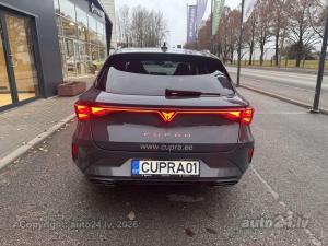 Zils Cupra Leon 2025 Tartu, ar dzinēja tilpumu 1.50 L un nobraukumu 2 tūkst. km par 34990 €, foto 5 vietnē AUTOMOTO.COM.LV