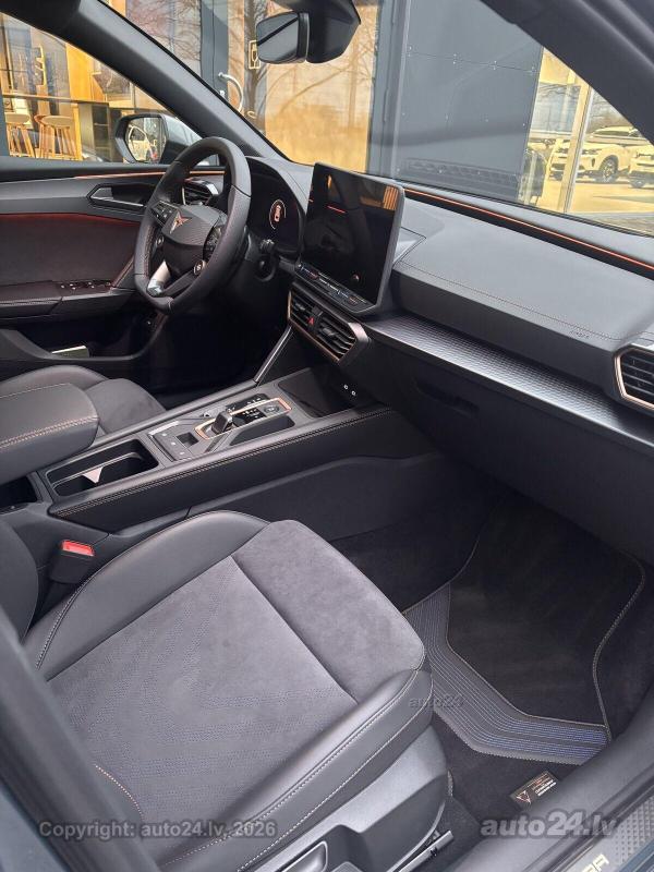 Синий Cupra Leon 2025 в Тарту, объемом двигателя 1.50 л и пробегом 2 тыс. км за 34990 €, фото 11 на AUTOMOTO.COM.LV