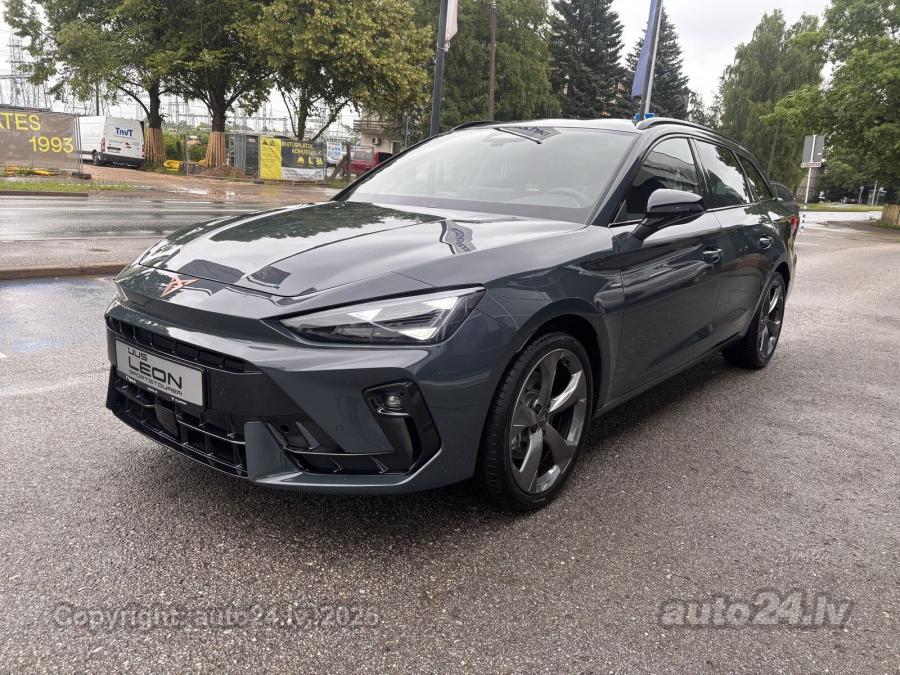 Zils Cupra Leon 2026 Tartu, ar dzinēja tilpumu 2.00 L un nobraukumu 0 tūkst. km par 32837 €, foto 1 vietnē AUTOMOTO.COM.LV