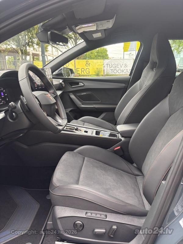 Zils Cupra Leon 2026 Tartu, ar dzinēja tilpumu 2.00 L un nobraukumu 0 tūkst. km par 32837 €, foto 9 vietnē AUTOMOTO.COM.LV