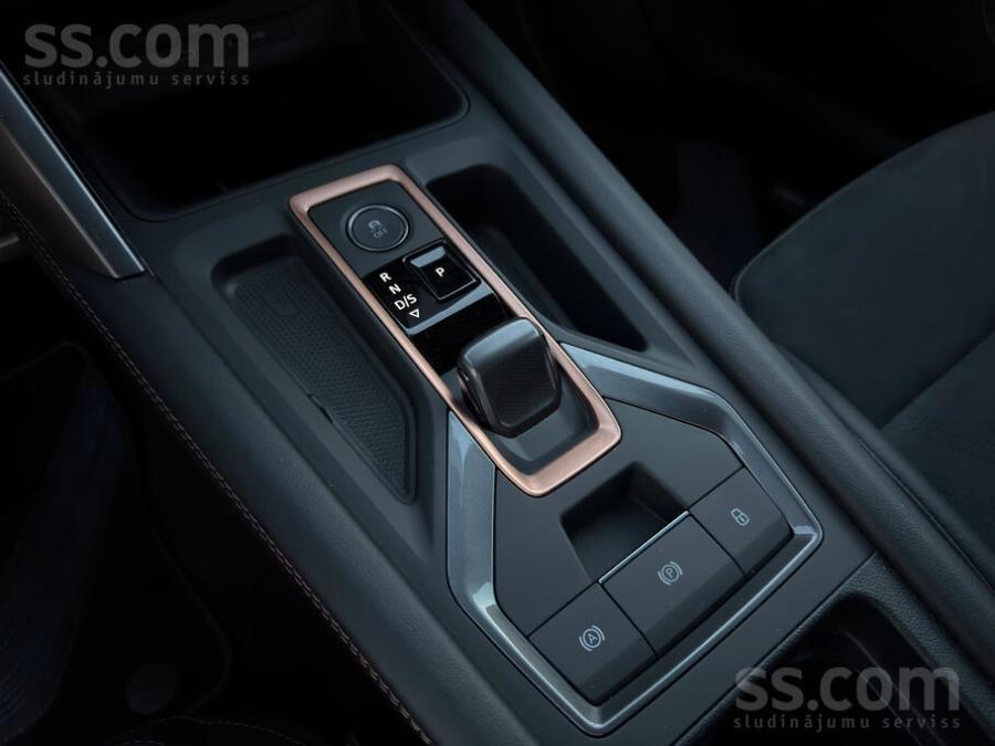 Brūns Cupra Leon 2024 Rīga, ar dzinēja tilpumu 2.00 L un nobraukumu 29 tūkst. km par 35500 €, foto 18 vietnē AUTOMOTO.COM.LV