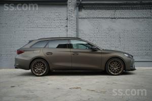 Brown Cupra Leon 2024 in Riga, with an engine capacity of 2.00 L and mileage of 29 thousand km for 34900 €, photo 5 on AUTOMOTO.COM.LV