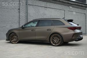 Brown Cupra Leon 2024 in Riga, with an engine capacity of 2.00 L and mileage of 29 thousand km for 34900 €, photo 7 on AUTOMOTO.COM.LV