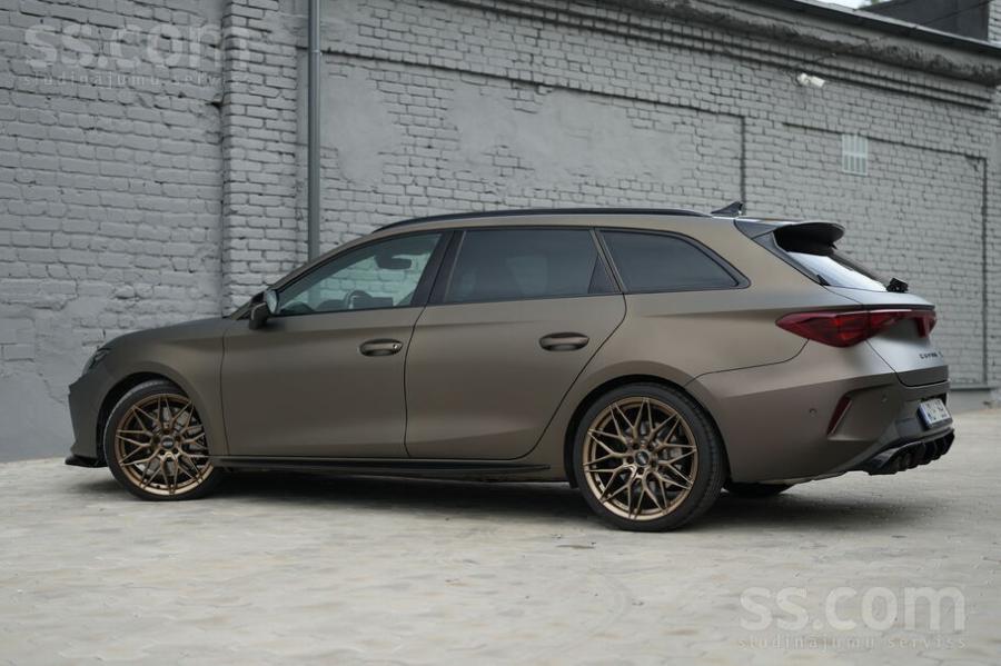 Brown Cupra Leon 2024 in Riga, with an engine capacity of 2.00 L and mileage of 29 thousand km for 34900 €, photo 7 on AUTOMOTO.COM.LV