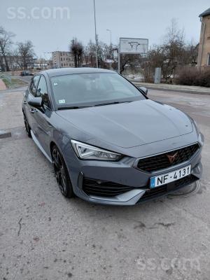 Pelēks Cupra Leon 2022 Rēzekne, ar dzinēja tilpumu 2.00 L un nobraukumu 20 tūkst. km par 30000 €, foto  vietnē AUTOMOTO.COM.LV