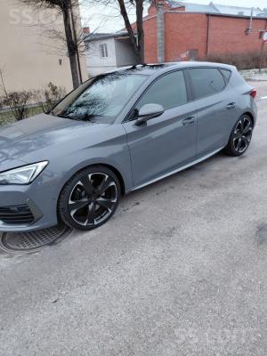Pelēks Cupra Leon 2022 Rēzekne, ar dzinēja tilpumu 2.00 L un nobraukumu 20 tūkst. km par 30000 €, foto 2 vietnē AUTOMOTO.COM.LV