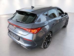 Серый Cupra Leon 2022 в Вильнюс, объемом двигателя 1.40 л и пробегом 131 тыс. км за 18500 €, фото 3 на AUTOMOTO.COM.LV